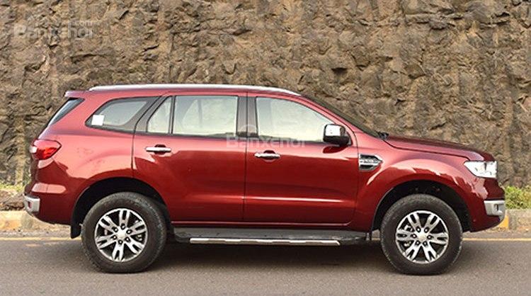 Ford Everest 2016 trình làng tại Ấn Độ với giá 817 triệu đồng