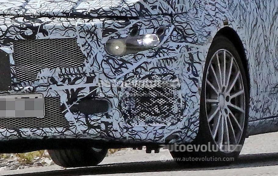 Mercedes-AMG A40 2019 lộ diện trên đường thử