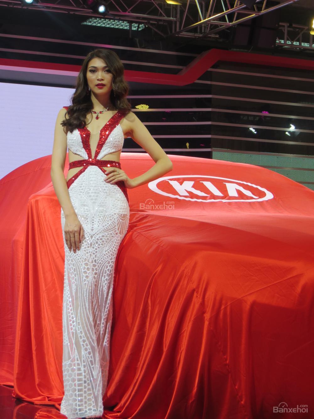 Triển lãm ô tô Việt Nam - Vietnam Motor Show 2016 - nơi người đẹp và xe ...