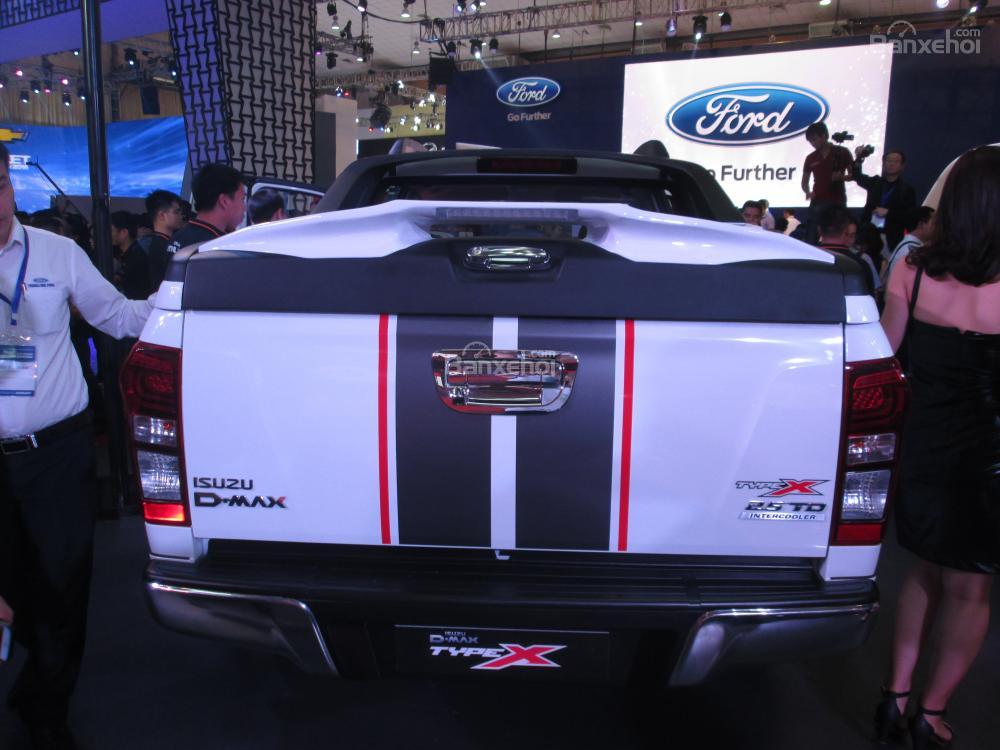 Chi tiết bán tải Isuzu D-max Type X giá 720 triệu Đồng tại triển lãm ...