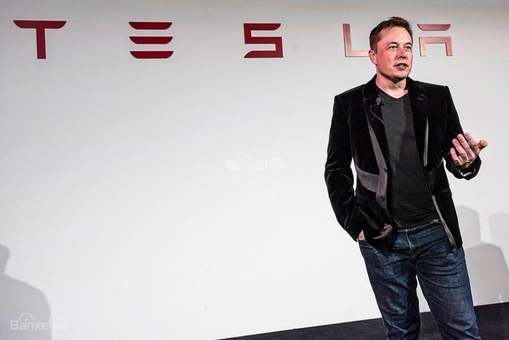 Tesla và lỗ hổng an ninh mạng