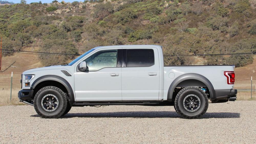 Ford F-150 Raptor cải tiến, lắp đặt cả dẫn động 4 bánh và 4 bánh toàn ...