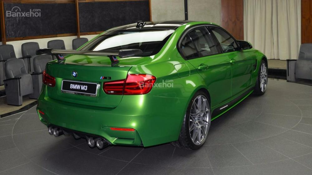 BMW M3 Java Green đẹp lộng lẫy trong màu sơn độc