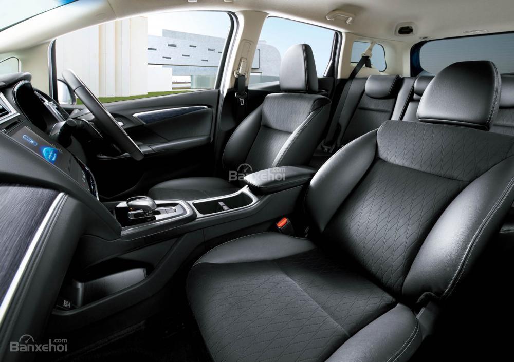 Honda Shuttle nâng cấp giữa chu kì tại Nhật Bản, giá bán từ 300 triệu đồng