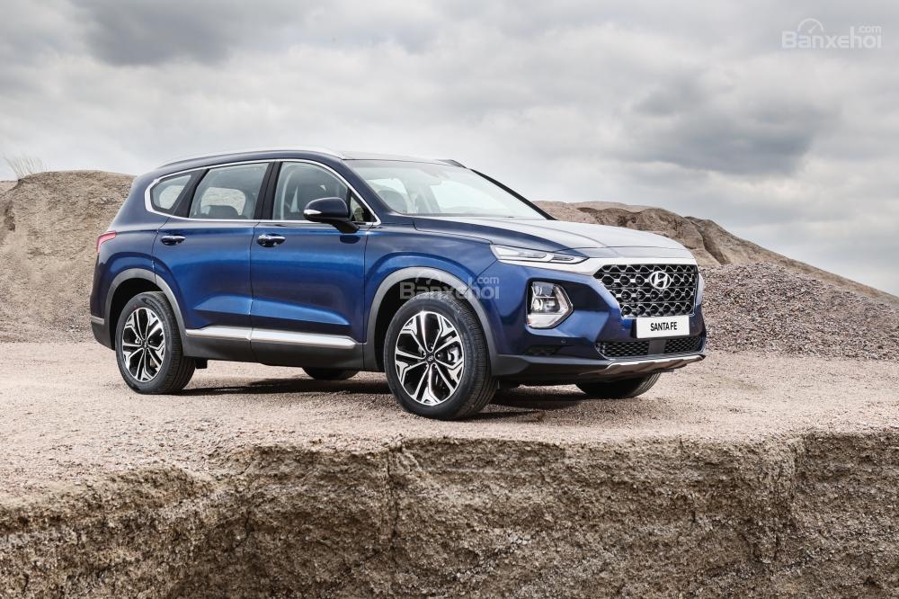 Hyundai Santa Fe 2019 mở bán với giá 584 triệu đồng, sắp về Việt Nam