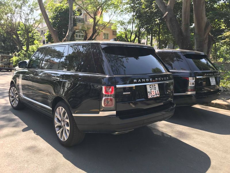 Range Rover LWB Autobiography mới tậu của Minh Nhựa đã ra biển trắng