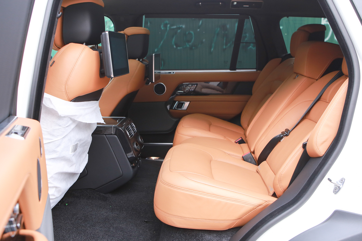 Range Rover Autobiography LWB 2019 về Việt Nam