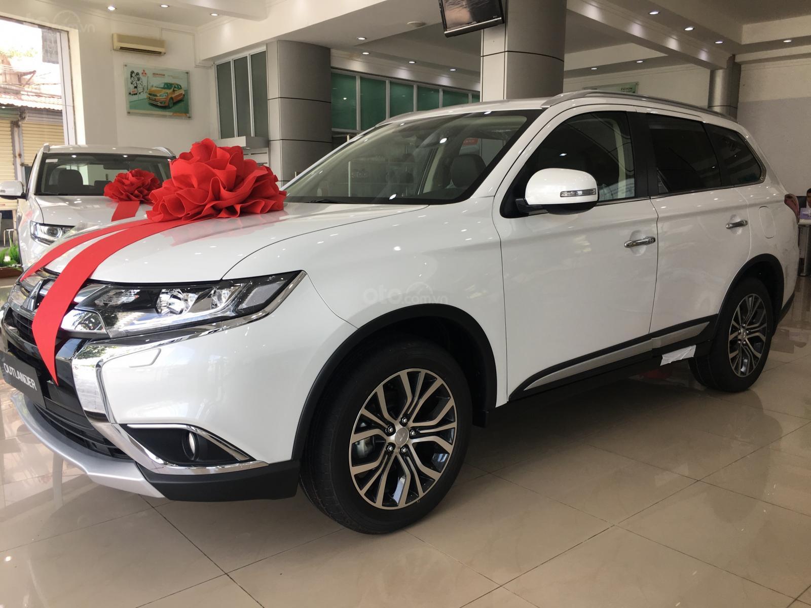 Mua bán Mitsubishi Outlander 2019 giá 1 tỉ 048 triệu - 2339744