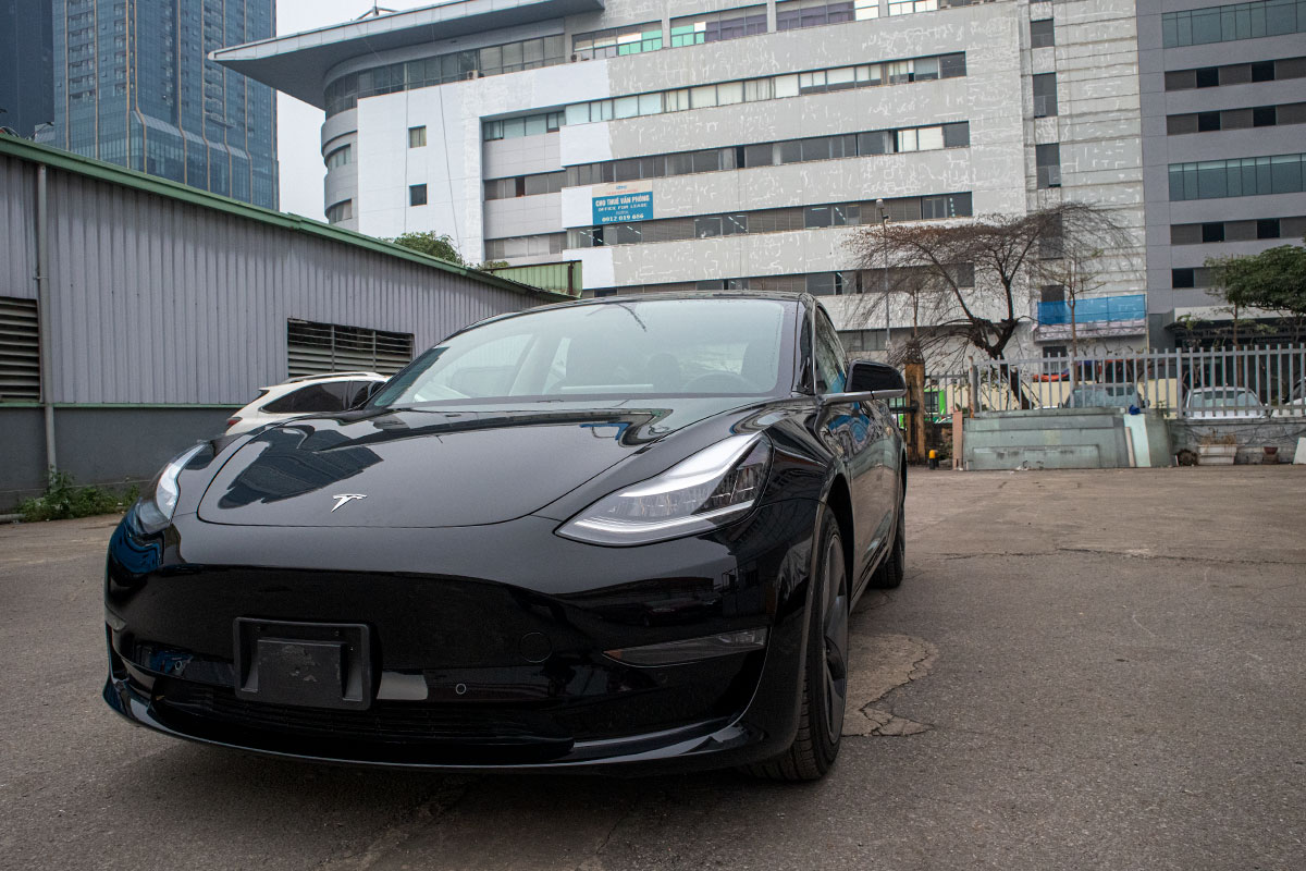 Ảnh chi tiết xe Tesla Model 3 vừa về Việt Nam