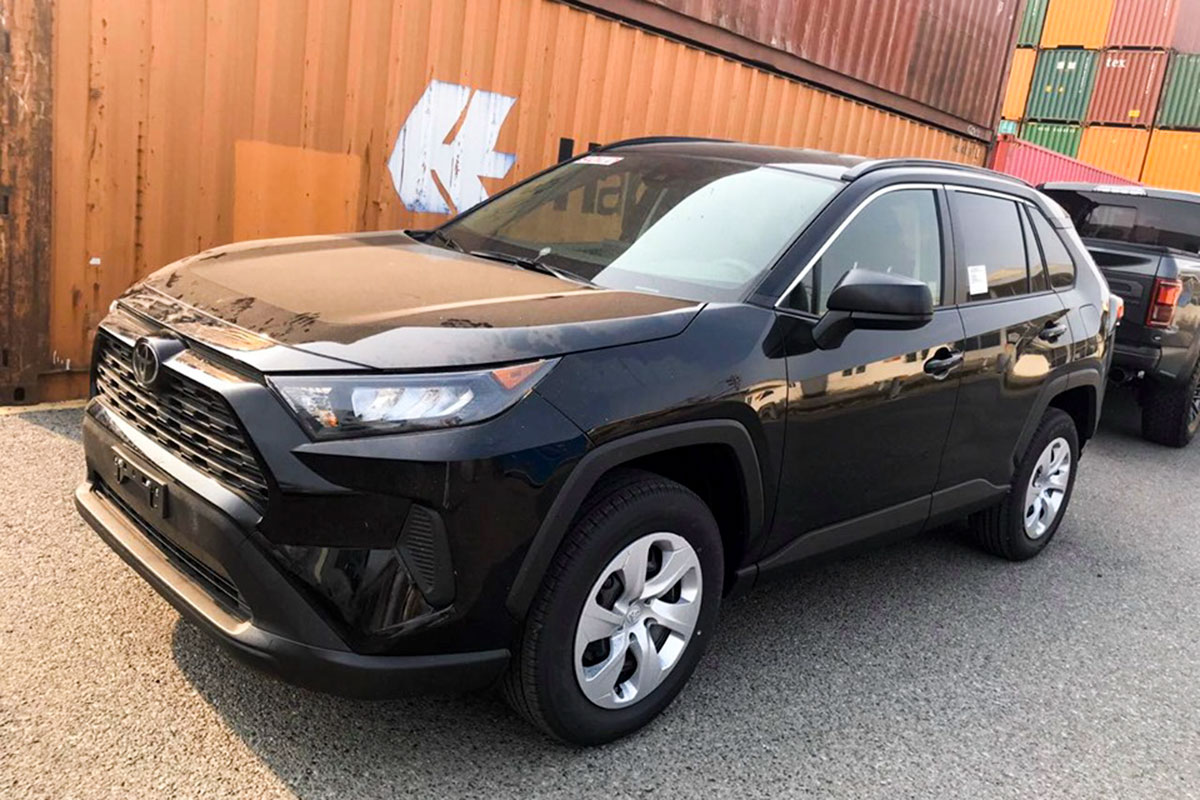 Toyota Rav4 2020 đầu tiên cập bến Việt Nam, mức giá chỉ dành cho đại gia