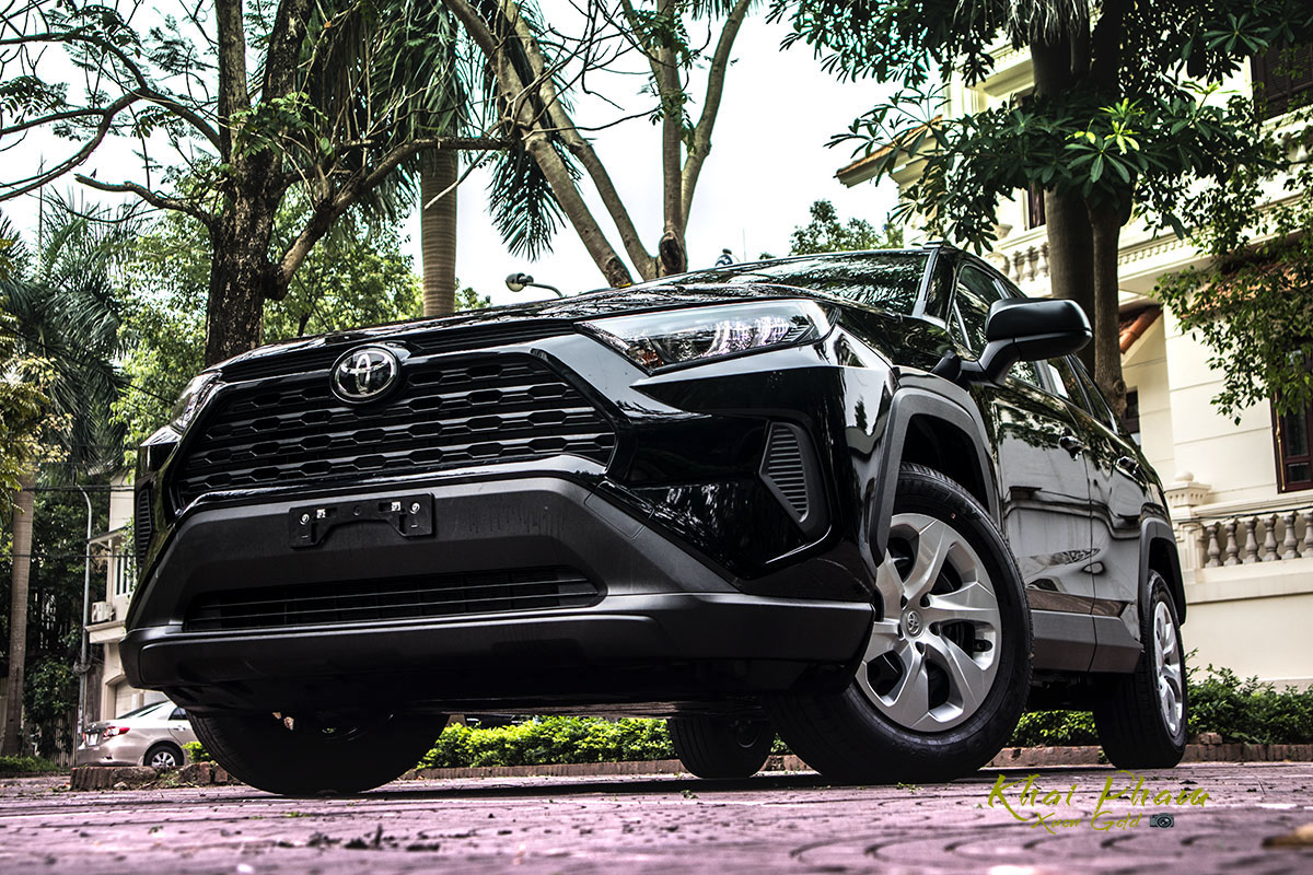 Ảnh chi tiết xe Toyota RAV4 2020 đầu tiên tại Việt Nam