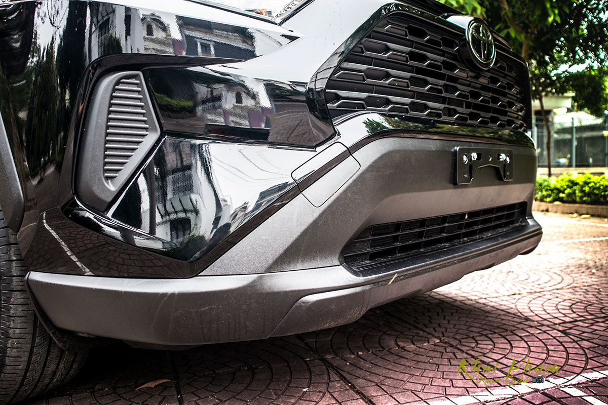 Ảnh chi tiết xe Toyota RAV4 2020 đầu tiên tại Việt Nam