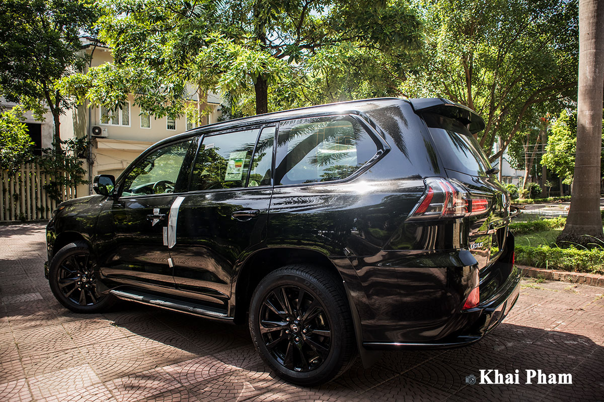 Lexus LX 570 Super Sport Black Edition 2020 đầu tiên về Việt Nam, nhiều ...