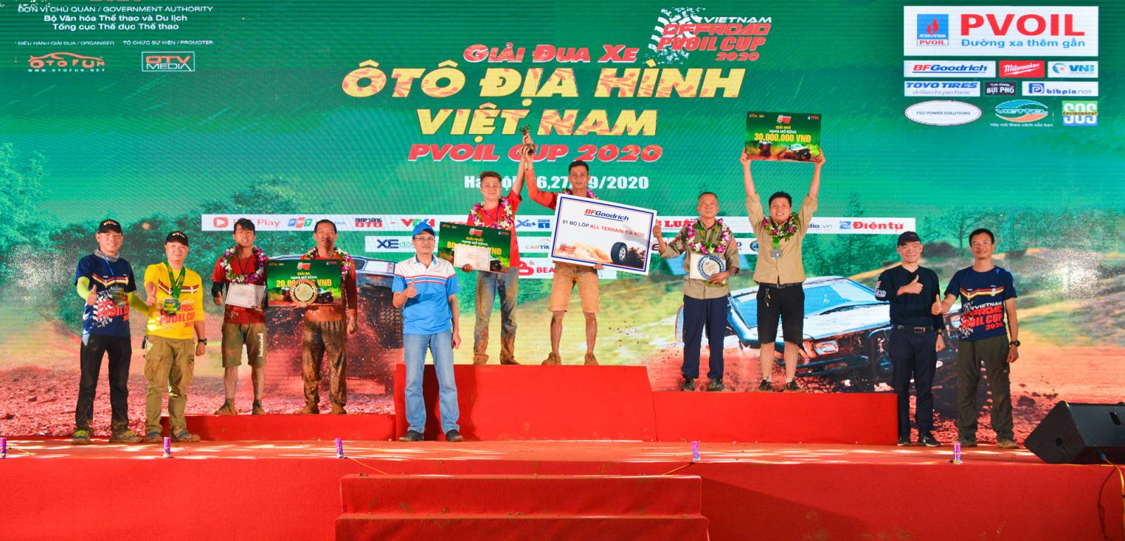 Lộ diện các nhà vô địch PVOIL VOC, khép lại mùa giải đua ô tô định hình ...
