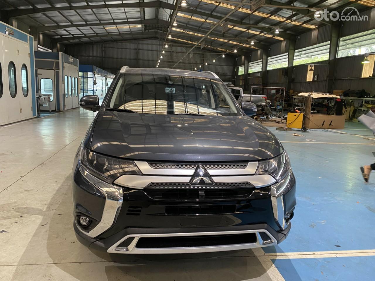 Mua bán Mitsubishi Outlander 2.0 STD 2022 giá 763 triệu - 22702868