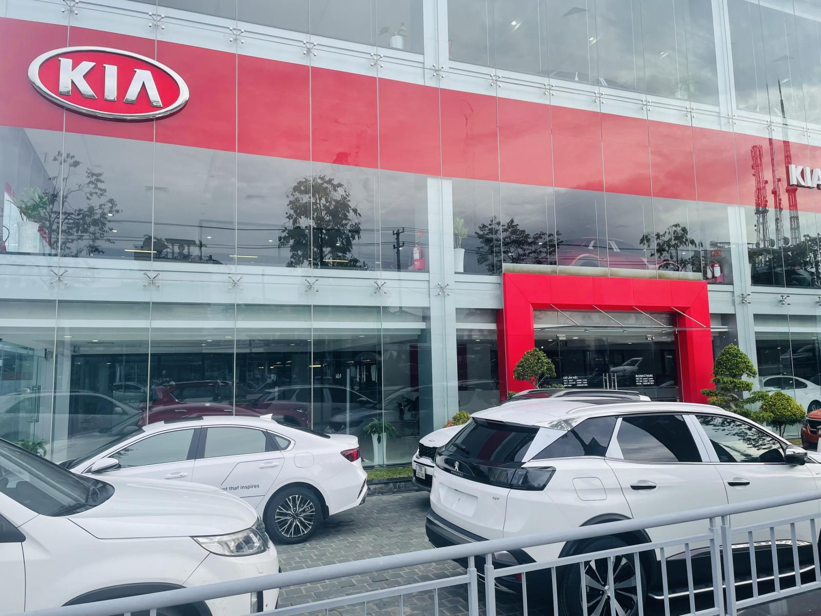 Huy Ngô - Kia Mazda NhaTrang