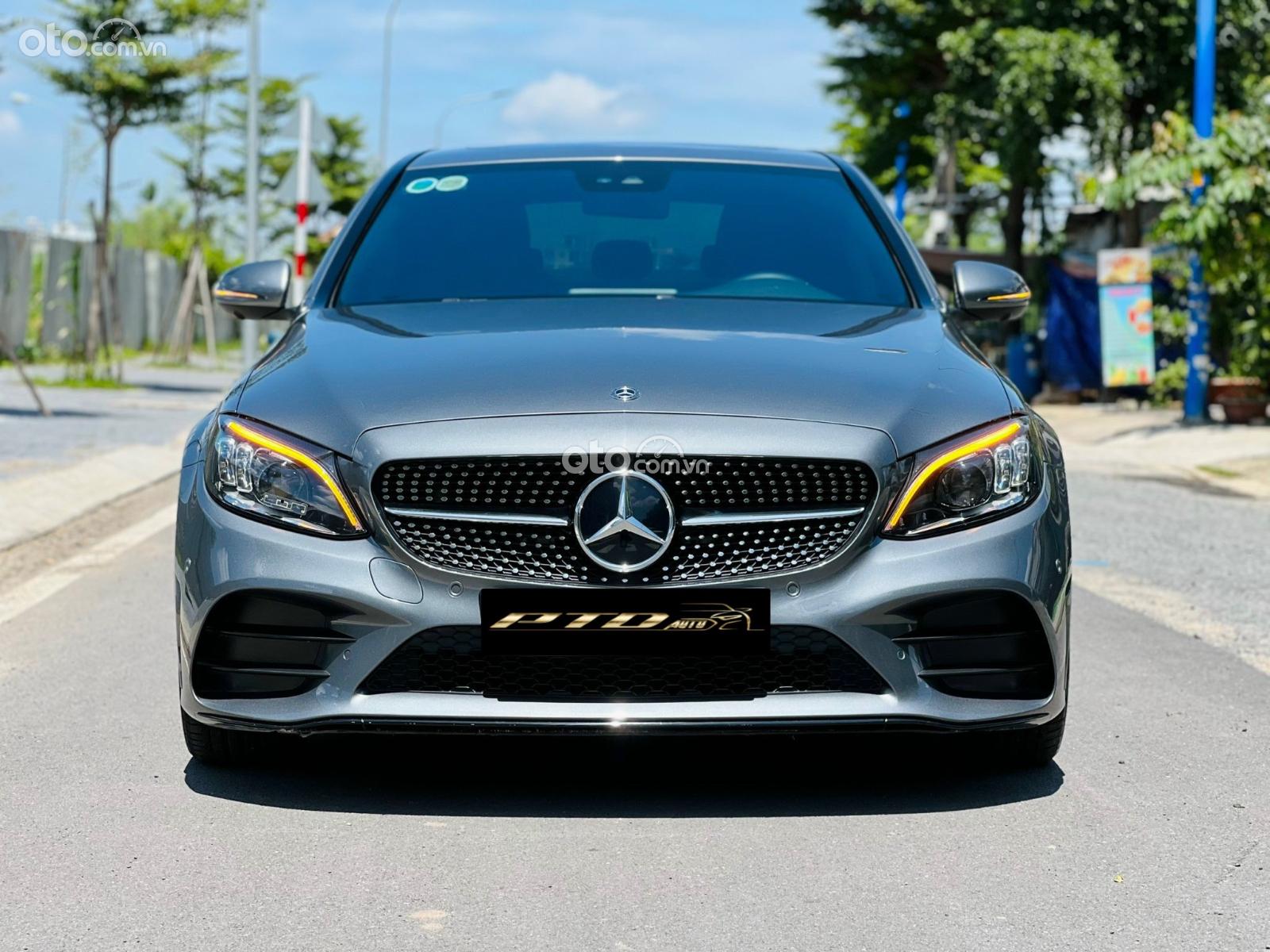 Mua bán Mercedes-Benz C300 2019 giá 1 tỉ 139 triệu - 22902334