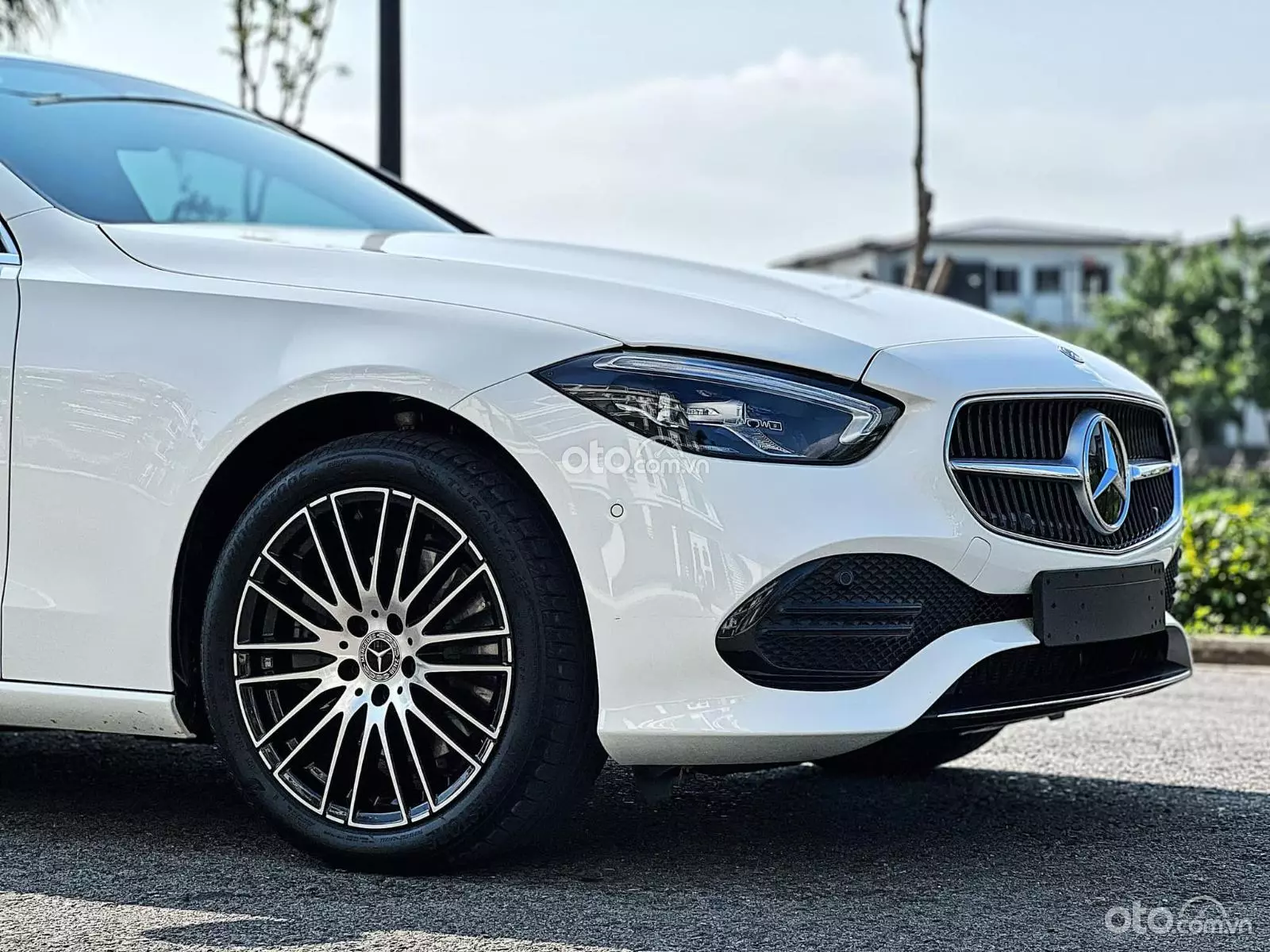 Mua bán Mercedes-Benz C200 Avantgarde Plus 2023 giá 1 tỉ 849 triệu ...