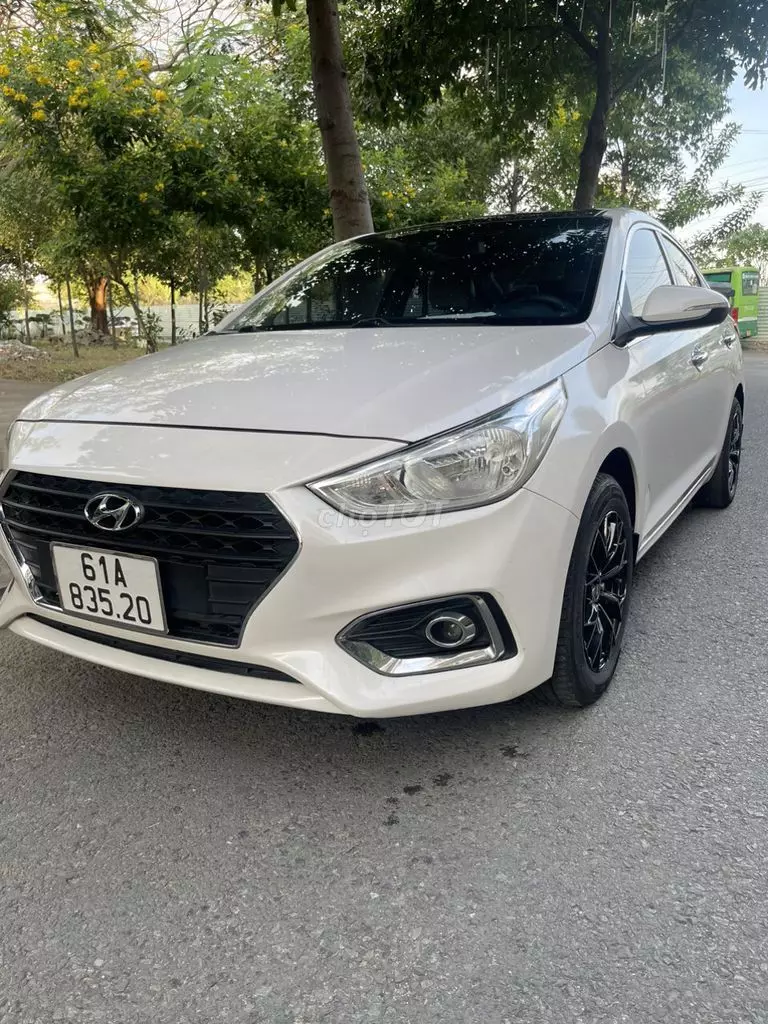 Mua bán Hyundai Accent 2018 giá 302 triệu - 22941786