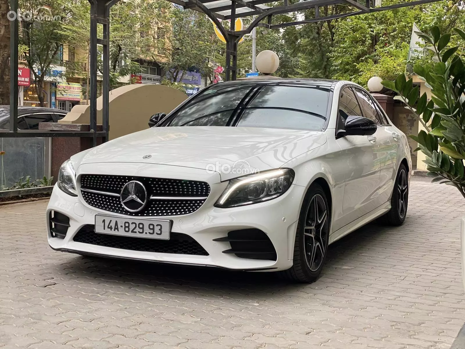 Mua bán Mercedes-Benz C300 2021 giá 1 tỉ 459 triệu - 22946096