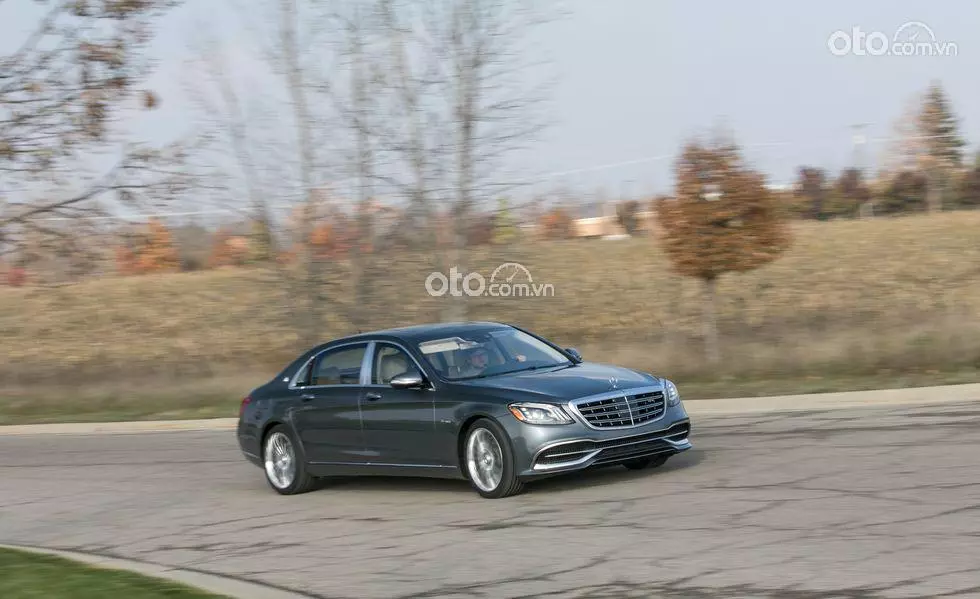 Giá xe Mercedes-Maybach S 560 tại Việt Nam (2/2024)