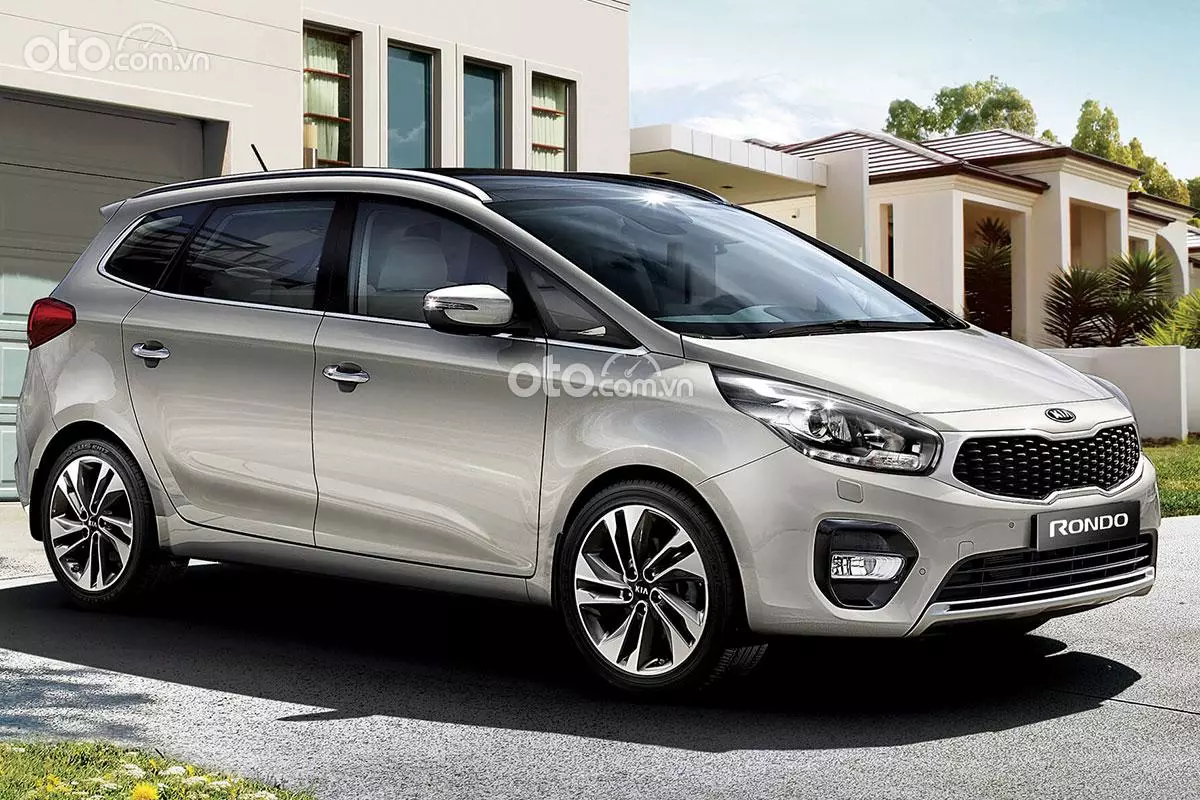 Kia Rondo: Giá xe Rondo mới nhất kèm giá lăn bánh (11/2025)