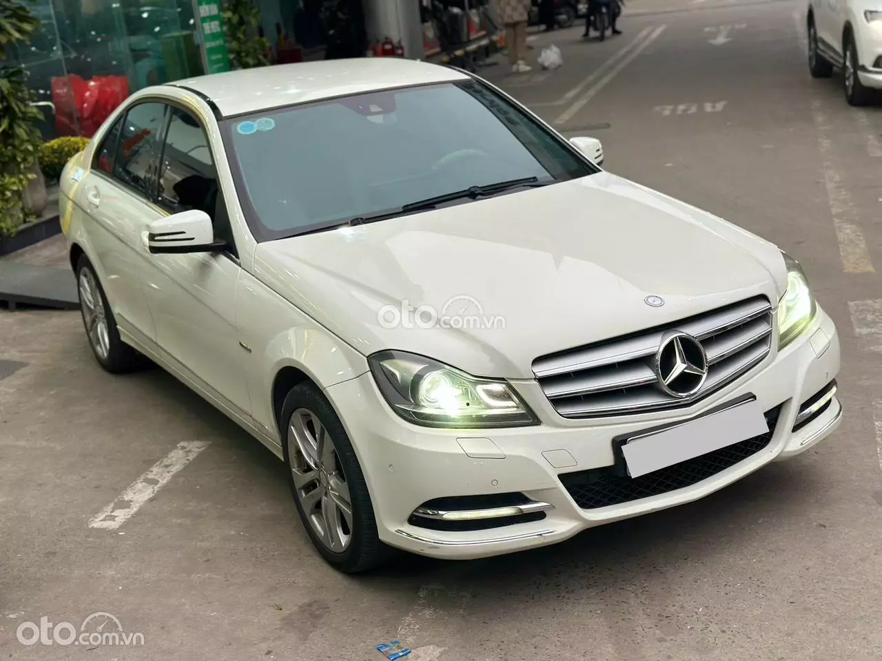 Mua bán Mercedes-Benz C200 2011 giá 335 triệu - 22974705