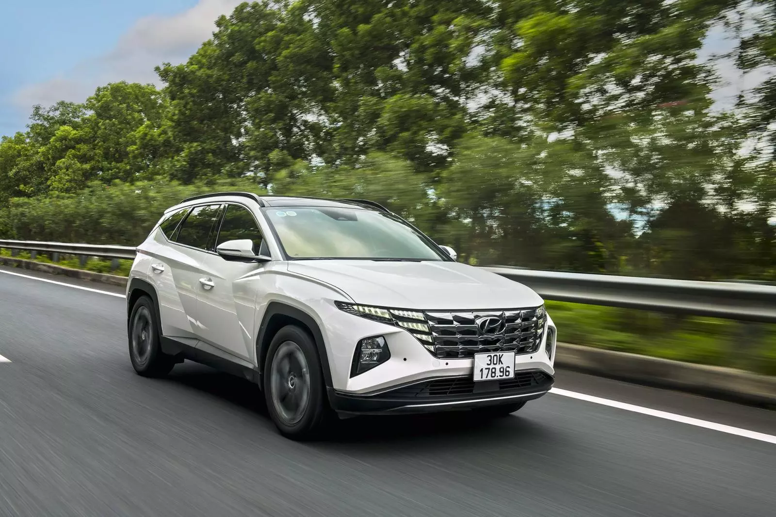 Giá xe Hyundai Tucson quay đầu giảm mạnh, nhiều nhất gần 70 triệu đồng