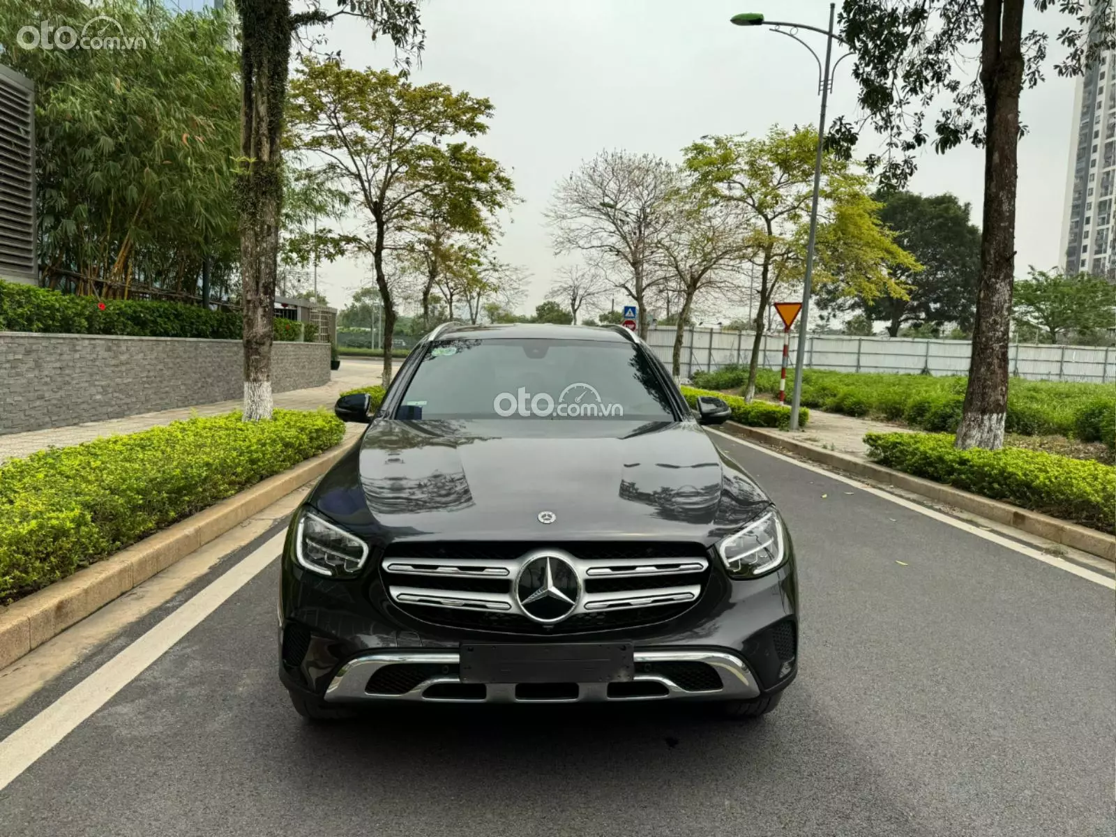 Mua bán Mercedes-Benz GLC 200 2021 giá 1 tỉ 520 triệu - 23015981
