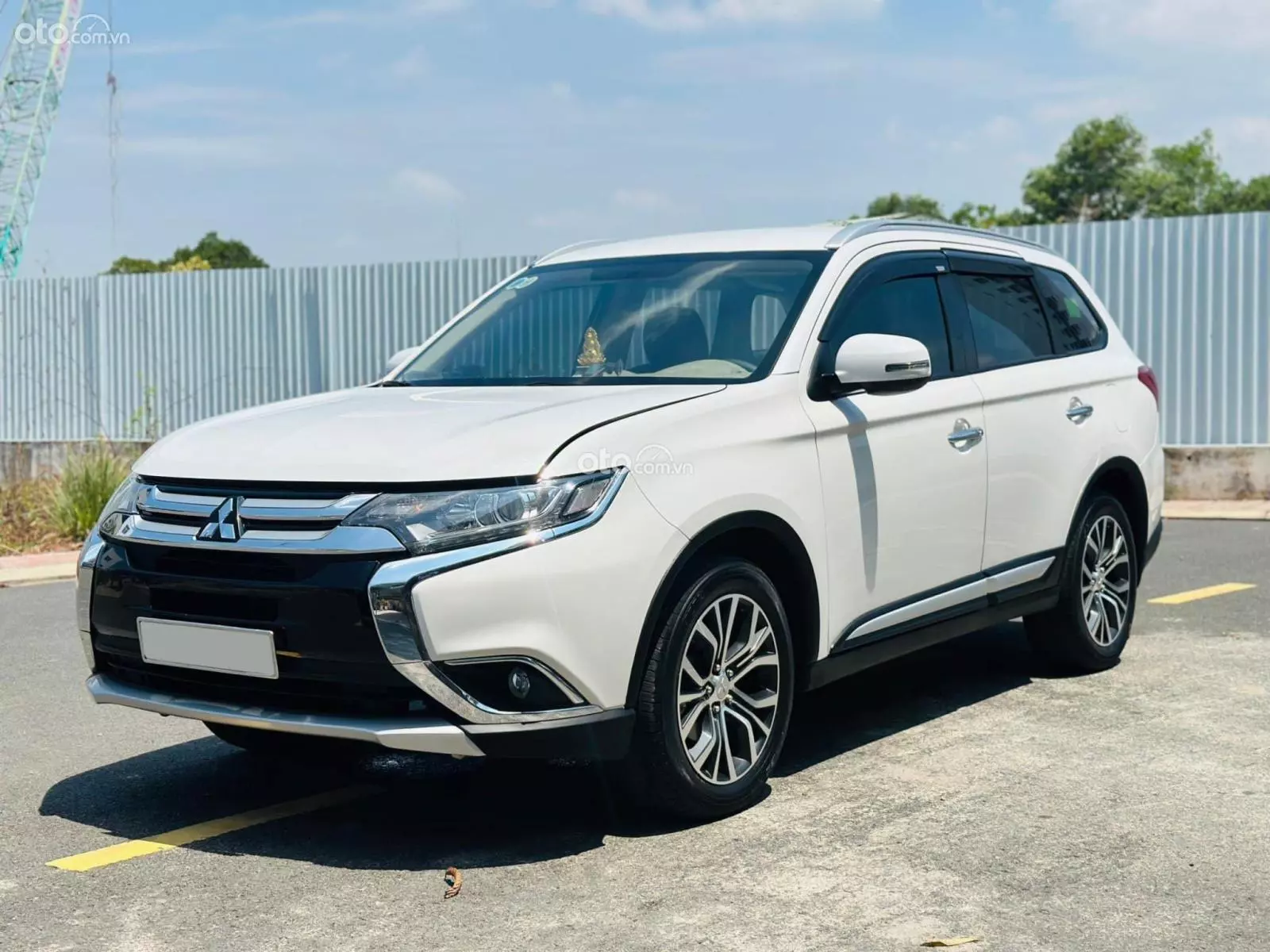 Mua bán Mitsubishi Outlander 2019 giá 599 triệu - 23075383