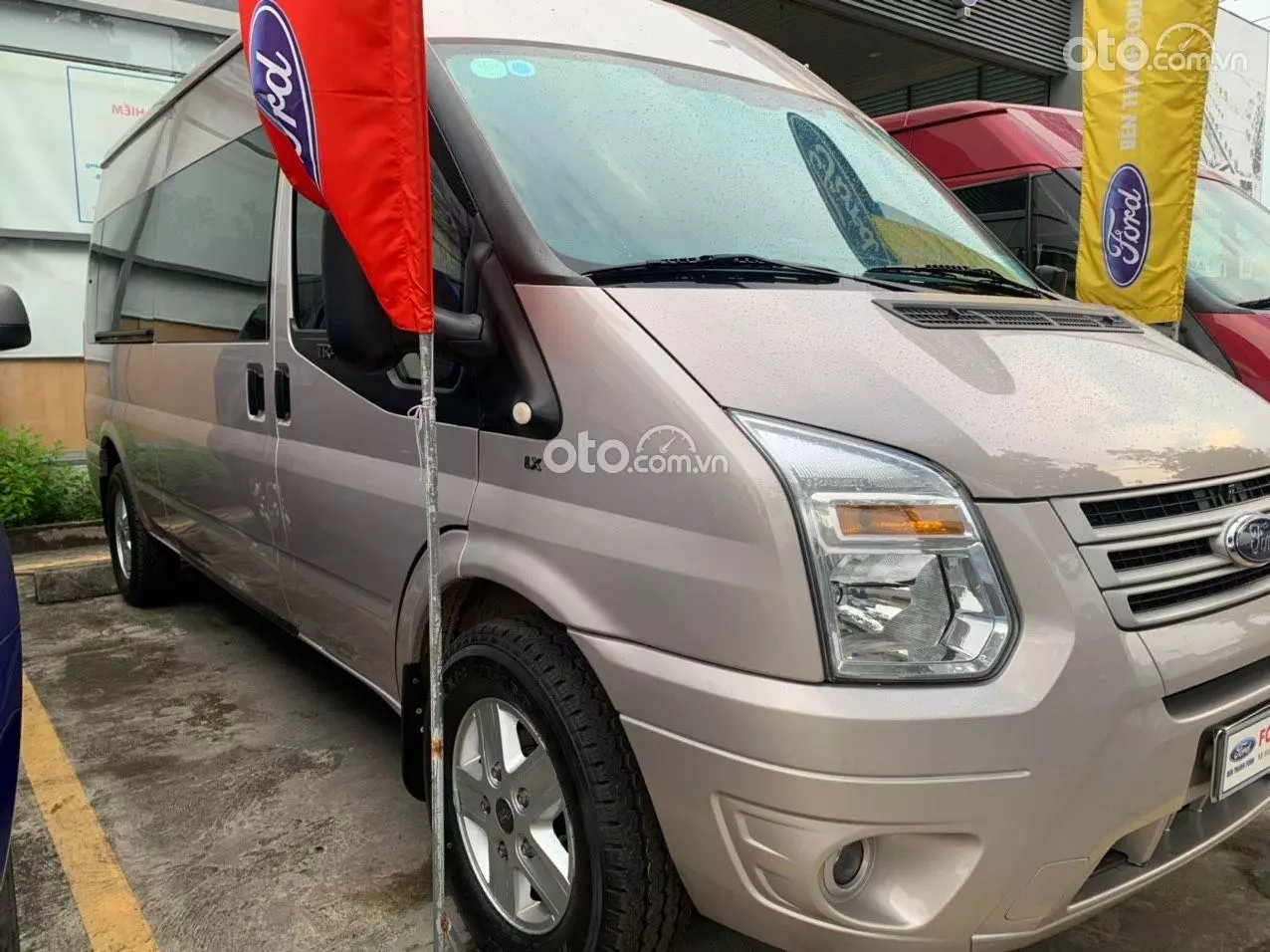 Mua bán Ford Transit SVP Bản trung 2019 giá 595 triệu - 23134968
