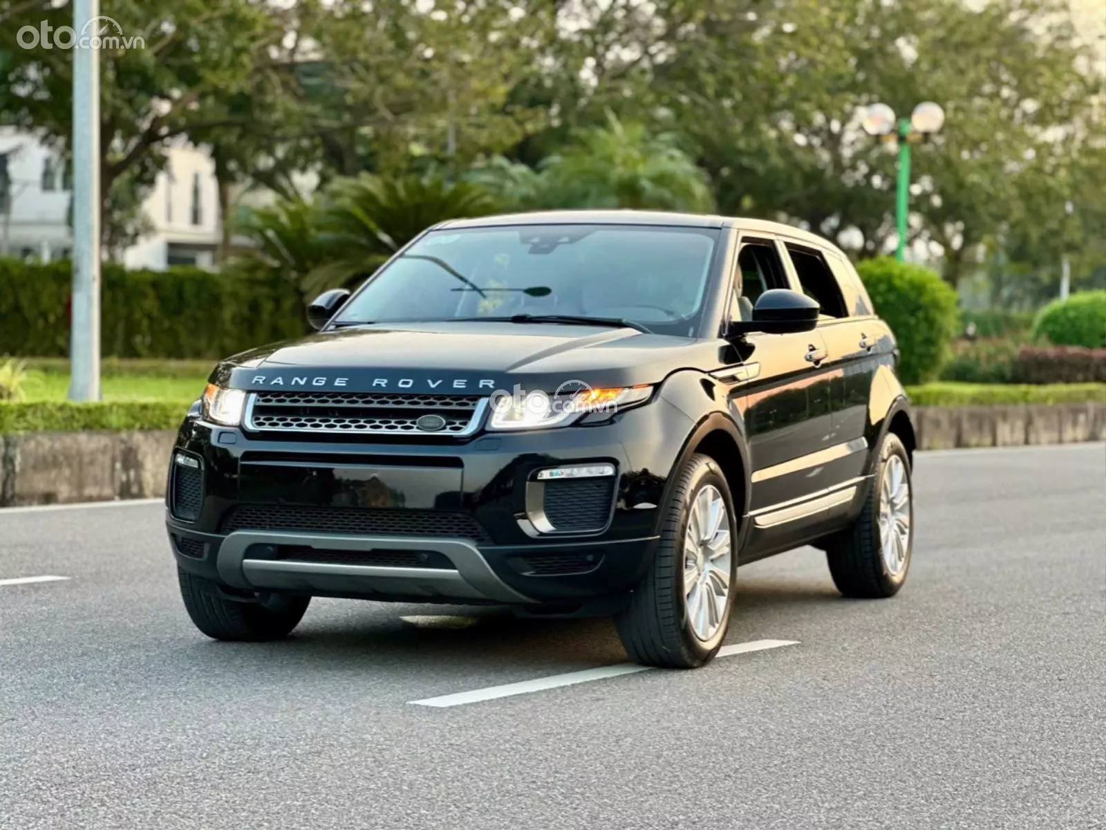 Mua bán Land Rover Range Rover Evoque 2.0P HSE 2017 giá 1 tỉ 160 triệu ...