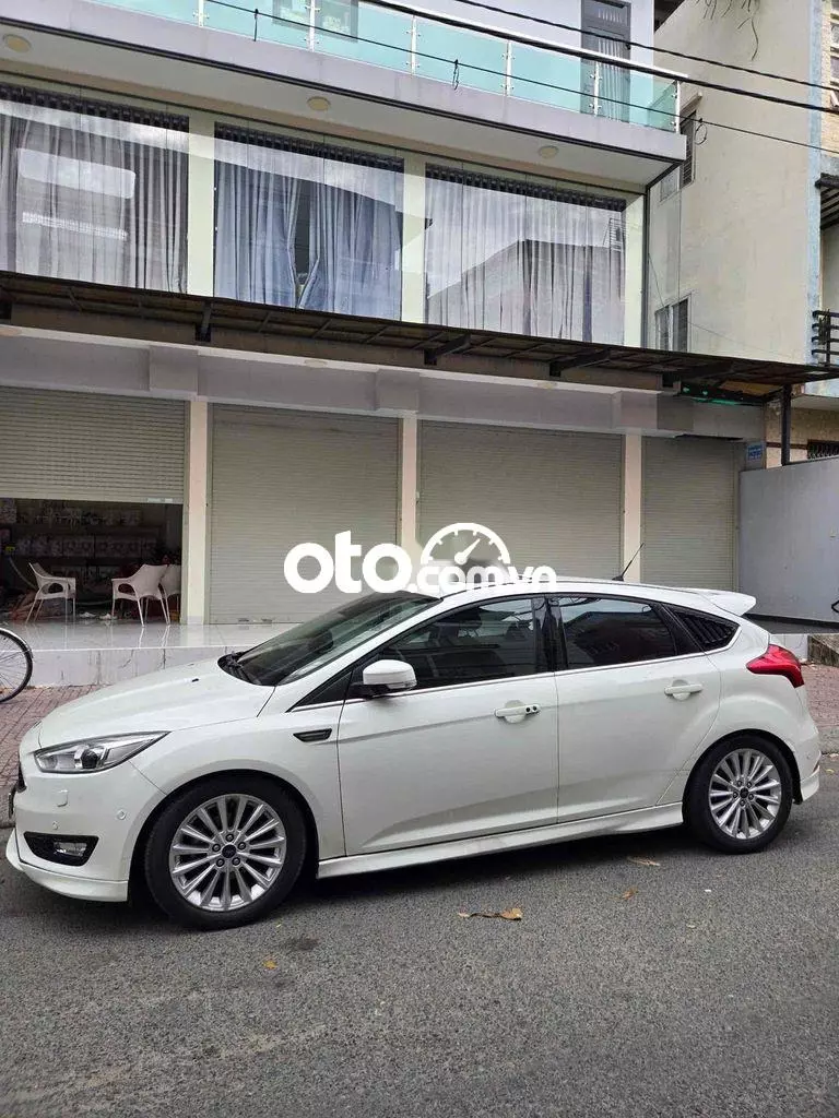 Mua bán Ford Focus 1.5L EcoBoost Sport 2019 giá 400 triệu - 23287545