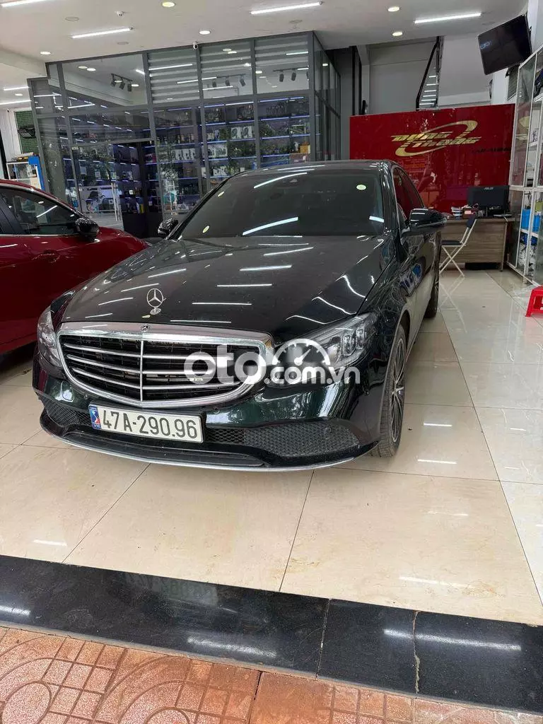 Mua bán Mercedes-Benz C200 Exclusive 2019 giá 715 triệu - 23378834