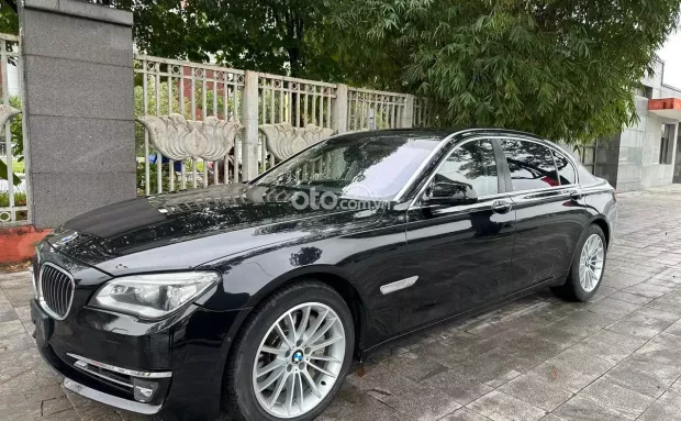 Mua bán xe BMW 760Li sedan cũ giá rẻ tháng 1/2024