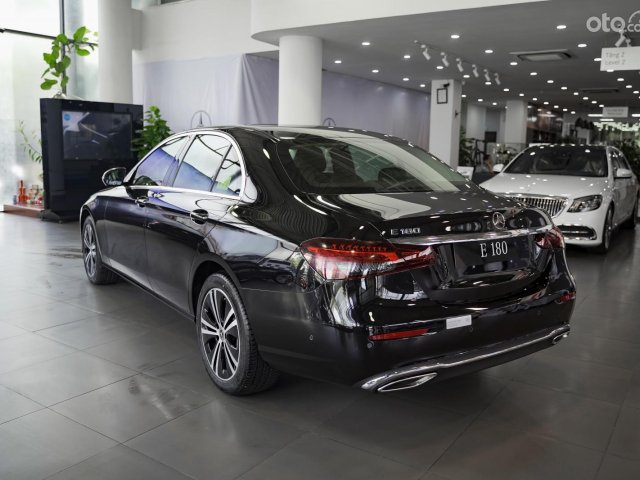 Mua bán Mercedes-Benz E180 1.5 I4 2022 giá 2 tỉ 050 triệu - 6815260