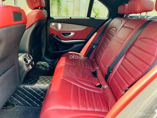 Mua bán Mercedes-Benz C300 2019 giá 1 tỉ 139 triệu - 22902334