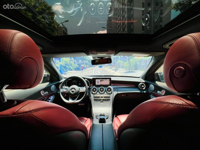 Mua bán Mercedes-Benz C300 2019 giá 1 tỉ 139 triệu - 22902334