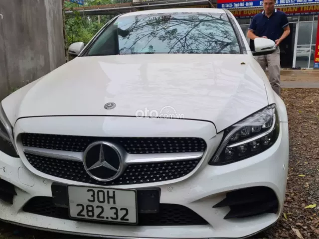 Mua bán Mercedes-Benz C180 AMG 2021 giá 1 tỉ 080 triệu - 22942279