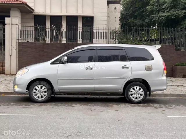 Mua bán Toyota Innova 2.0G 2010 giá 220 triệu - 22966728
