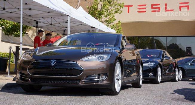 Tesla dọa đưa Michigan ra tòa nếu tiểu bang này cứ tiếp tục làm khó