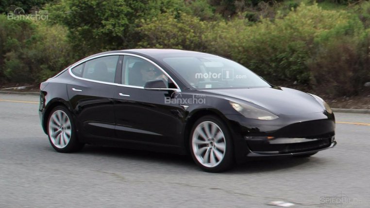Tất tần tật về xe điện giá rẻ Tesla Model 3
