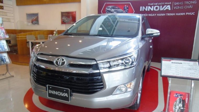 Toyota Innova 2018 thêm trang bị, tặng phụ kiện được chào bán tại Việt Nam
