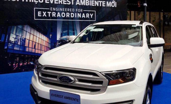 Ford Everest Ambiente MT xuất hiện trong bảng sản phẩm của hãng, giá ...