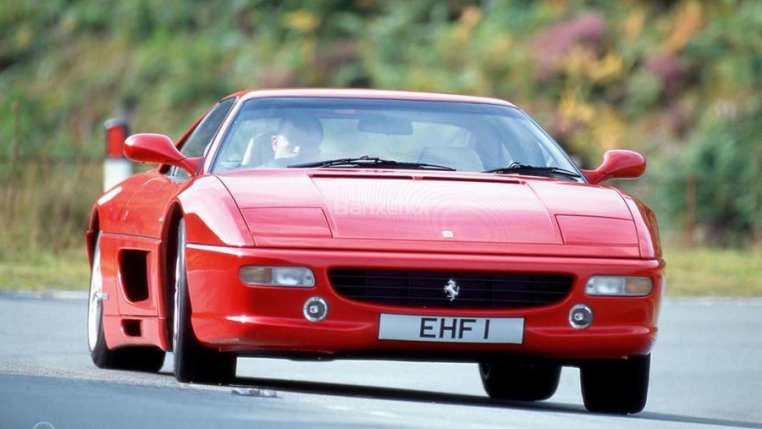 Ferrari có thiết kế thân xe ‘Targa Top’ mới
