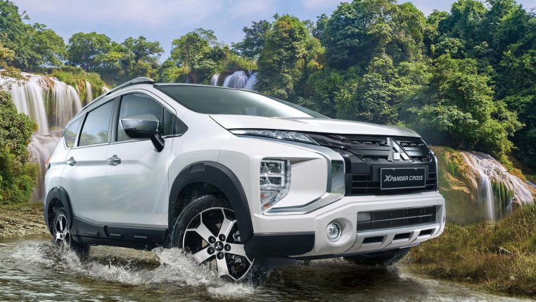 Mitsubishi Xpander Cross 2020 chào hàng 555 triệu đồng