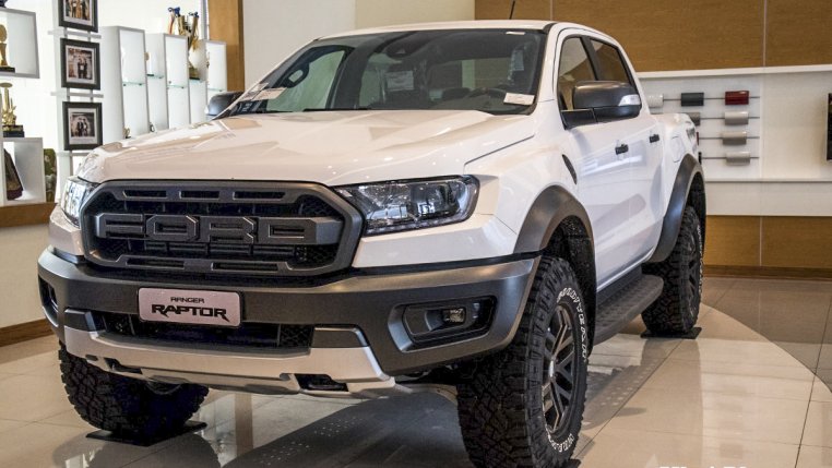 Đánh giá xe Ford Ranger Raptor 2020: Thêm công nghệ an toàn để lấy lòng ...