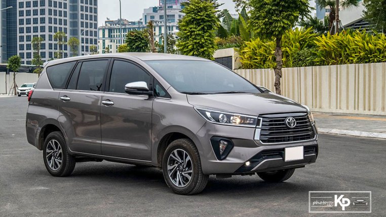 Toyota Innova - ông vua doanh số 1 thời đi đua Top xe bán ế, vì sao nên ...