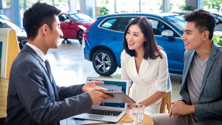 Bật mí mẹo săn sale ô tô cực đỉnh đang được hội chị em truyền tai nhau