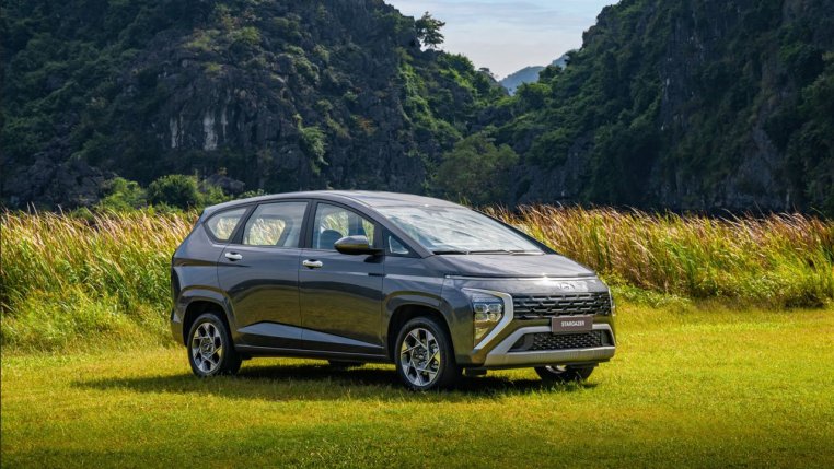 Thông số Hyundai Stargazer 2023: Giá hấp dẫn, tràn ngập công nghệ, đủ ...